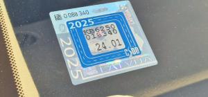 Green Toyota Avensis 2003 in Valmiera, with an engine capacity of 1.80 L and mileage of 246 thousand km for 1300 €, photo 12 on AUTOMOTO.COM.LV