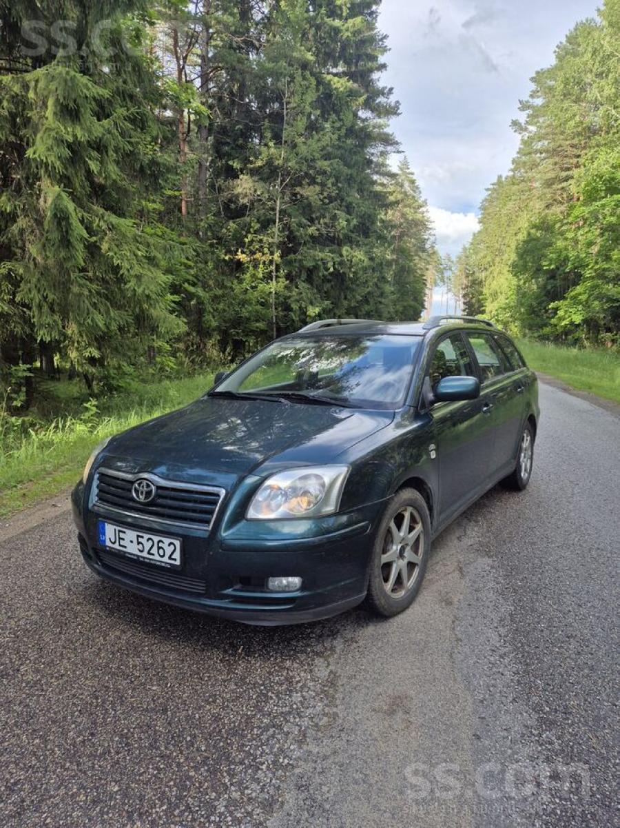 Zaļš Toyota Avensis 2004 Daugavpils, ar dzinēja tilpumu 2.00 L un nobraukumu 286 tūkst. km par 1200 €, foto 1 vietnē AUTOMOTO.COM.LV
