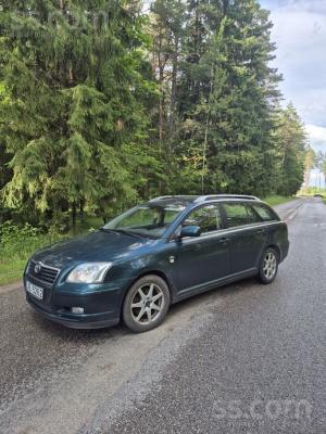 Zaļš Toyota Avensis 2004 Daugavpils, ar dzinēja tilpumu 2.00 L un nobraukumu 286 tūkst. km par 1200 €, foto 4 vietnē AUTOMOTO.COM.LV