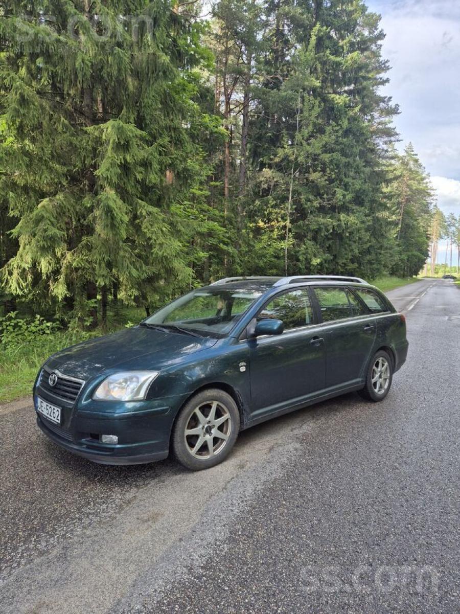 Zaļš Toyota Avensis 2004 Daugavpils, ar dzinēja tilpumu 2.00 L un nobraukumu 286 tūkst. km par 1200 €, foto 4 vietnē AUTOMOTO.COM.LV
