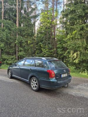 Zaļš Toyota Avensis 2004 Daugavpils, ar dzinēja tilpumu 2.00 L un nobraukumu 286 tūkst. km par 1200 €, foto 5 vietnē AUTOMOTO.COM.LV