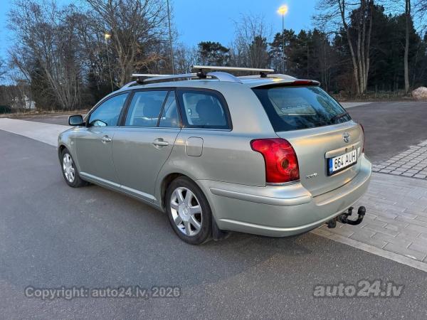 Zaļš Toyota Avensis 2005 Tallina, ar dzinēja tilpumu 1.80 L un nobraukumu 276 tūkst. km par 2500 €, foto 3 vietnē AUTOMOTO.COM.LV