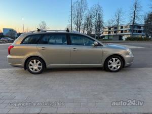 Green Toyota Avensis 2005 in Tallinn, with an engine capacity of 1.80 L and mileage of 276 thousand km for 2500 €, photo 7 on AUTOMOTO.COM.LV