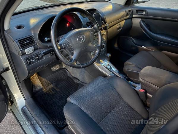 Zaļš Toyota Avensis 2005 Tallina, ar dzinēja tilpumu 1.80 L un nobraukumu 276 tūkst. km par 2500 €, foto 8 vietnē AUTOMOTO.COM.LV