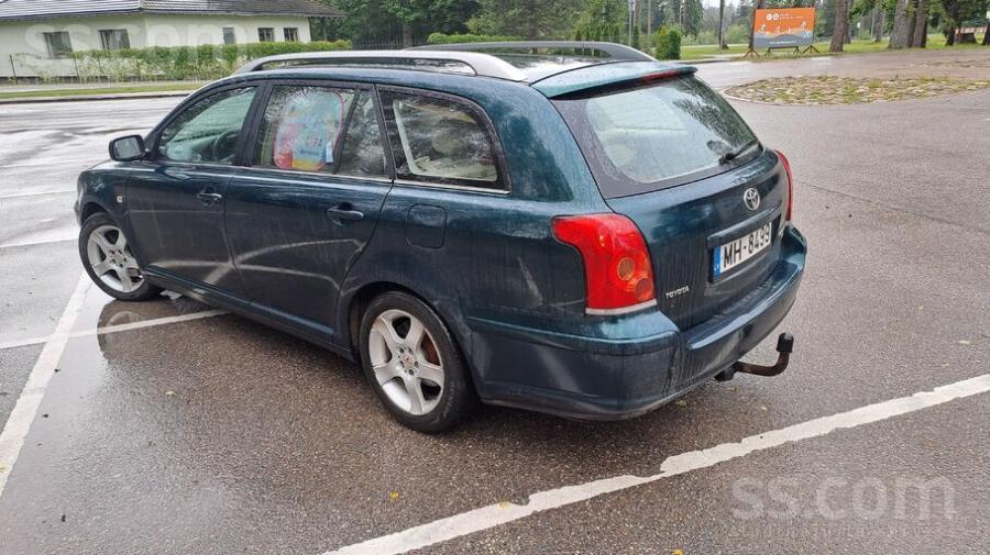 Зеленый Тойота Авенсис 2005 в Рига, объемом двигателя 2.00 л и пробегом 313 тыс. км за 1620 €, фото 1 на AUTOMOTO.COM.LV