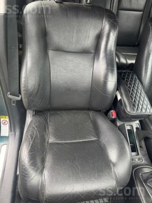 Zaļš Toyota Avensis 2005 Rīga, ar dzinēja tilpumu 2.00 L un nobraukumu 366 tūkst. km par 650 €, foto 7 vietnē AUTOMOTO.COM.LV