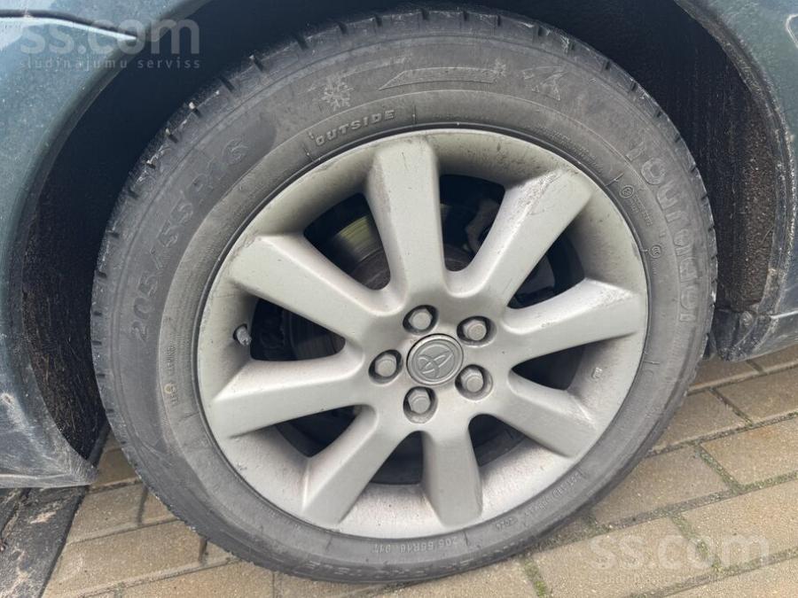 Zaļš Toyota Avensis 2005 Rīga, ar dzinēja tilpumu 2.00 L un nobraukumu 366 tūkst. km par 650 €, foto 9 vietnē AUTOMOTO.COM.LV