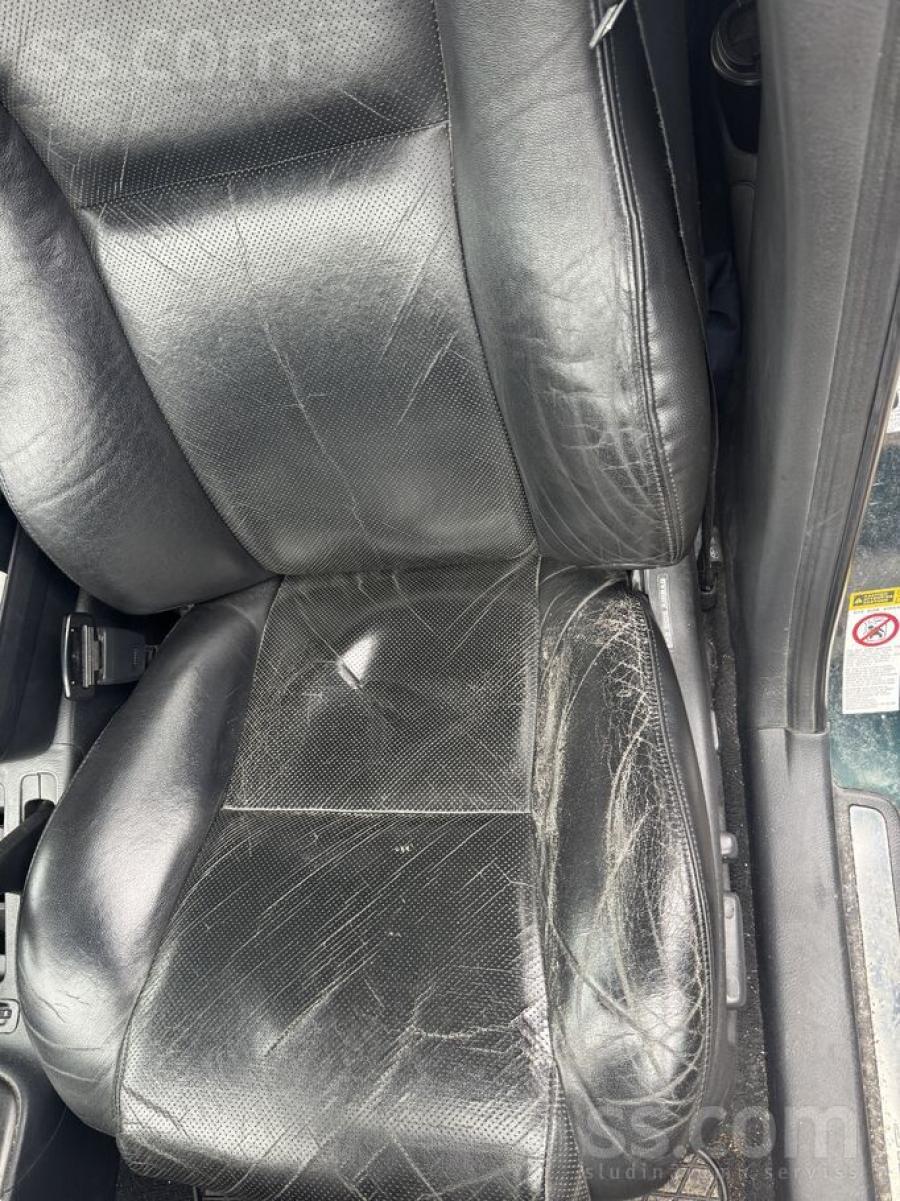 Zaļš Toyota Avensis 2005 Rīga, ar dzinēja tilpumu 2.00 L un nobraukumu 366 tūkst. km par 650 €, foto 14 vietnē AUTOMOTO.COM.LV