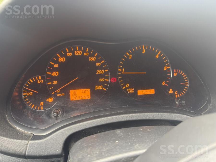 Zaļš Toyota Avensis 2005 Rīga, ar dzinēja tilpumu 2.00 L un nobraukumu 366 tūkst. km par 650 €, foto 16 vietnē AUTOMOTO.COM.LV