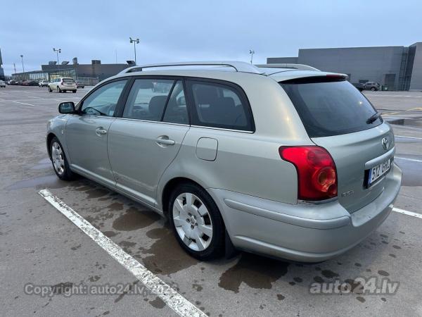 Zaļš Toyota Avensis 2006 Tallina, ar dzinēja tilpumu 1.80 L un nobraukumu 284 tūkst. km par 2699 €, foto 3 vietnē AUTOMOTO.COM.LV