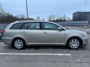 Green Toyota Avensis 2006 in Tallinn, with an engine capacity of 1.80 L and mileage of 284 thousand km for 2699 €, photo 6 on AUTOMOTO.COM.LV