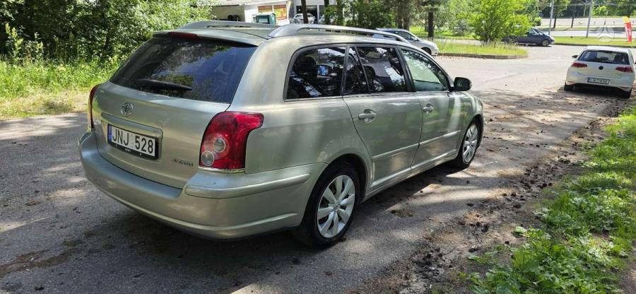 Zaļš Toyota Avensis 2006 Viļņa, ar dzinēja tilpumu 1.79 L un nobraukumu 240 tūkst. km par 1750 €, foto 6 vietnē AUTOMOTO.COM.LV