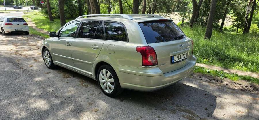 Zaļš Toyota Avensis 2006 Viļņa, ar dzinēja tilpumu 1.79 L un nobraukumu 240 tūkst. km par 1750 €, foto 8 vietnē AUTOMOTO.COM.LV