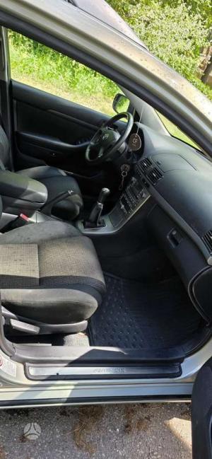 Zaļš Toyota Avensis 2006 Viļņa, ar dzinēja tilpumu 1.79 L un nobraukumu 240 tūkst. km par 1750 €, foto 13 vietnē AUTOMOTO.COM.LV
