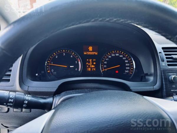 Green Toyota Avensis 2009 in Riga, with an engine capacity of 2.20 L and mileage of 327 thousand km for 1400 €, photo 9 on AUTOMOTO.COM.LV