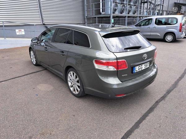 Зеленый Тойота Авенсис 2009 в Каунас, объемом двигателя 2.23 л и пробегом 378 тыс. км за 3200 €, фото 5 на AUTOMOTO.COM.LV