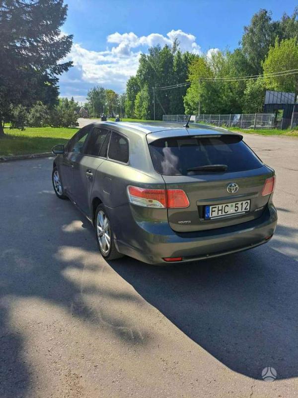 Zaļš Toyota Avensis 2011 Panevēža, ar dzinēja tilpumu 1.99 L un nobraukumu 280 tūkst. km par 5100 €, foto 5 vietnē AUTOMOTO.COM.LV