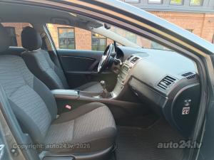 Zaļš Toyota Avensis 2011 Tallina, ar dzinēja tilpumu 2.00 L un nobraukumu 207 tūkst. km par 4990 €, foto 9 vietnē AUTOMOTO.COM.LV