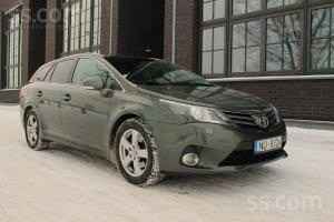 Green Toyota Avensis 2012 in Riga, with an engine capacity of 2.20 L and mileage of 277 thousand km for 5500 €, photo 3 on AUTOMOTO.COM.LV