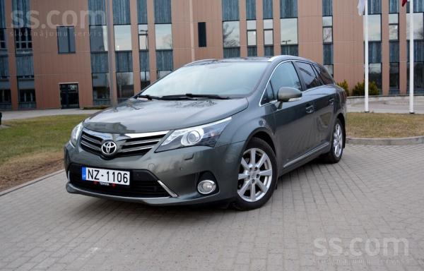 Green Toyota Avensis 2012 in Dobele, with an engine capacity of 2.00 L and mileage of 269 thousand km for 6250 €, photo 1 on AUTOMOTO.COM.LV