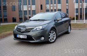 Green Toyota Avensis 2012 in Dobele, with an engine capacity of 2.00 L and mileage of 269 thousand km for 6250 €, photo  on AUTOMOTO.COM.LV