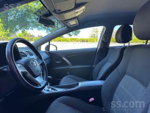 Zaļš Toyota Avensis 2012 Rīga, ar dzinēja tilpumu 2.20 L un nobraukumu 277 tūkst. km par 4900 €, foto 5 vietnē AUTOMOTO.COM.LV