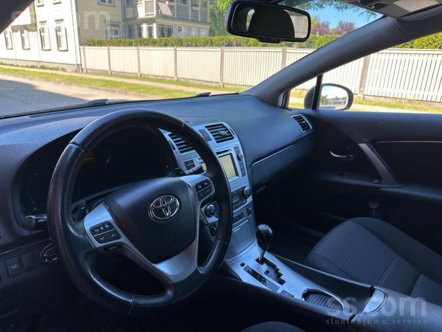Zaļš Toyota Avensis 2012 Rīga, ar dzinēja tilpumu 2.20 L un nobraukumu 277 tūkst. km par 4900 €, foto 6 vietnē AUTOMOTO.COM.LV