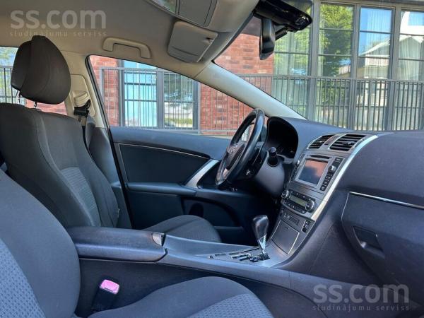 Zaļš Toyota Avensis 2012 Rīga, ar dzinēja tilpumu 2.20 L un nobraukumu 277 tūkst. km par 4900 €, foto 7 vietnē AUTOMOTO.COM.LV