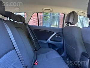 Zaļš Toyota Avensis 2012 Rīga, ar dzinēja tilpumu 2.20 L un nobraukumu 277 tūkst. km par 4900 €, foto 9 vietnē AUTOMOTO.COM.LV