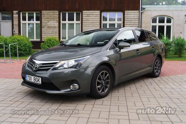 Green Toyota Avensis 2012 in Tartu, with an engine capacity of 1.80 L and mileage of 222 thousand km for 7450 €, photo 2 on AUTOMOTO.COM.LV