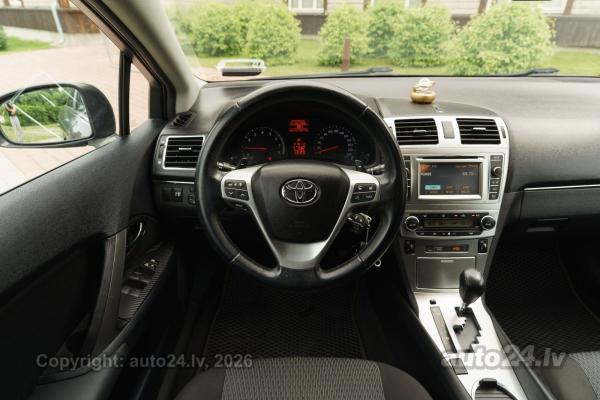 Green Toyota Avensis 2012 in Tartu, with an engine capacity of 1.80 L and mileage of 222 thousand km for 7450 €, photo 6 on AUTOMOTO.COM.LV