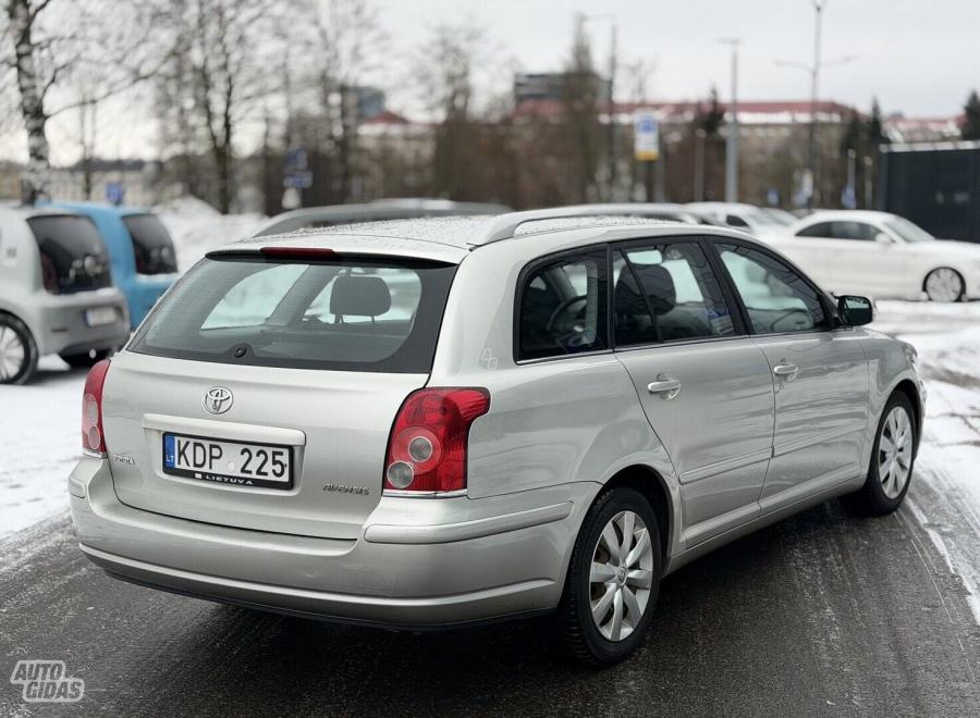 Pelēks Toyota Avensis 2008 Viļņa, ar dzinēja tilpumu 2.00 L un nobraukumu 324 tūkst. km par 1990 €, foto 5 vietnē AUTOMOTO.COM.LV