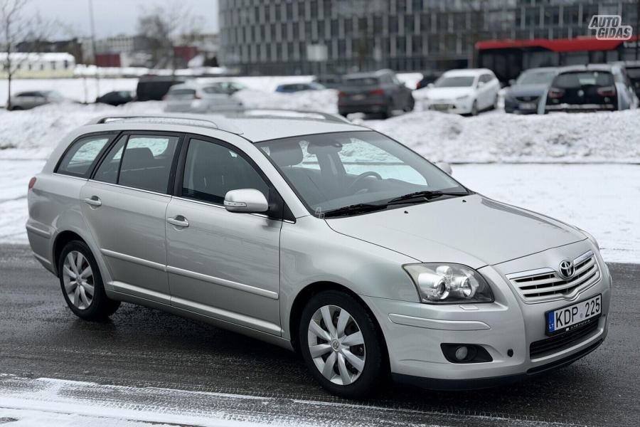 Pelēks Toyota Avensis 2008 Viļņa, ar dzinēja tilpumu 2.00 L un nobraukumu 324 tūkst. km par 1990 €, foto 6 vietnē AUTOMOTO.COM.LV