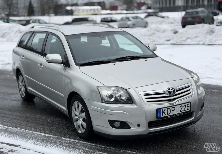 Pelēks Toyota Avensis 2008 Viļņa, ar dzinēja tilpumu 2.00 L un nobraukumu 324 tūkst. km par 1990 €, foto 7 vietnē AUTOMOTO.COM.LV