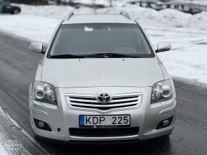 Grey Toyota Avensis 2008 in Vilnius, with an engine capacity of 2.00 L and mileage of 324 thousand km for 1990 €, photo 8 on AUTOMOTO.COM.LV