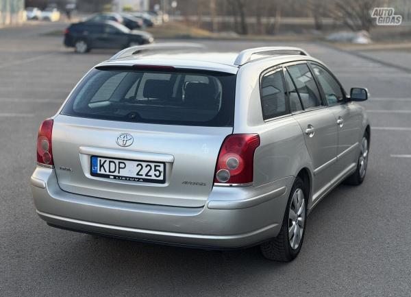 Grey Toyota Avensis 2008 in Vilnius, with an engine capacity of 2.00 L and mileage of 324 thousand km for 1990 €, photo 4 on AUTOMOTO.COM.LV