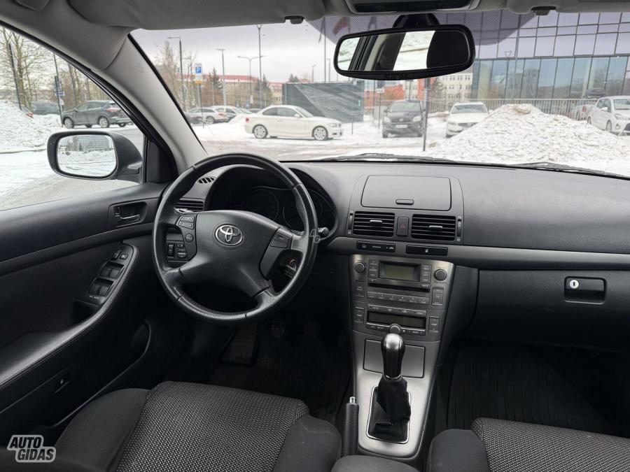 Grey Toyota Avensis 2008 in Vilnius, with an engine capacity of 2.00 L and mileage of 324 thousand km for 1990 €, photo 9 on AUTOMOTO.COM.LV