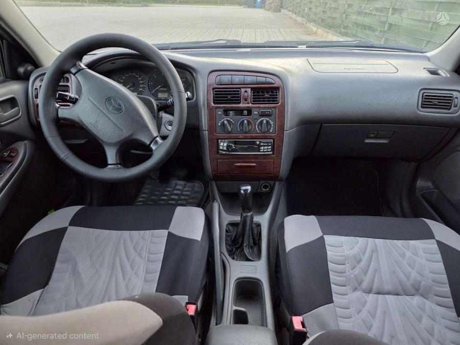Серый Тойота Авенсис 1999 в Клайпеда, объемом двигателя 1.98 л и пробегом 250 тыс. км за 1500 €, фото 7 на AUTOMOTO.COM.LV