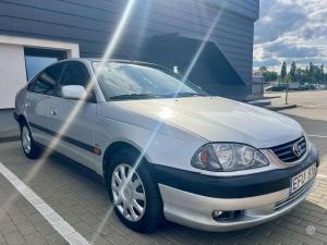 Серый Тойота Авенсис 2000 в Каунас, объемом двигателя 2.00 л и пробегом 348 тыс. км за 999 €, фото  на AUTOMOTO.COM.LV