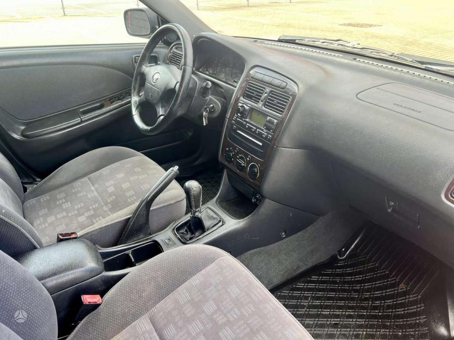 Серый Тойота Авенсис 2000 в Каунас, объемом двигателя 2.00 л и пробегом 348 тыс. км за 999 €, фото 15 на AUTOMOTO.COM.LV