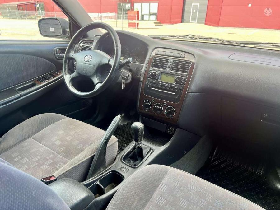 Серый Тойота Авенсис 2000 в Каунас, объемом двигателя 2.00 л и пробегом 348 тыс. км за 999 €, фото 16 на AUTOMOTO.COM.LV