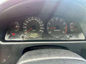 Серый Тойота Авенсис 2000 в Каунас, объемом двигателя 2.00 л и пробегом 348 тыс. км за 999 €, фото 21 на AUTOMOTO.COM.LV