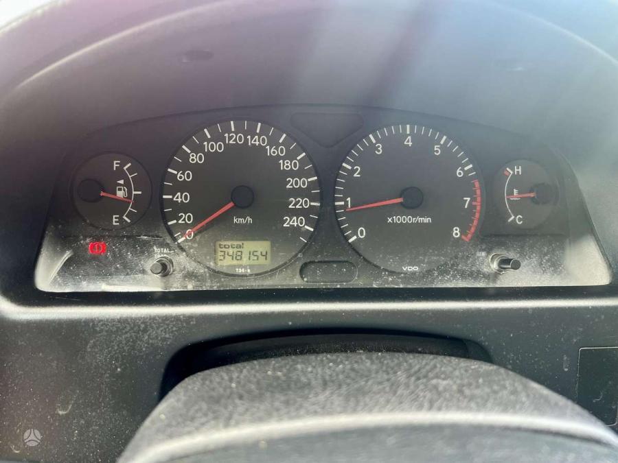 Серый Тойота Авенсис 2000 в Каунас, объемом двигателя 2.00 л и пробегом 348 тыс. км за 999 €, фото 21 на AUTOMOTO.COM.LV