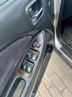 Серый Тойота Авенсис 2000 в Каунас, объемом двигателя 2.00 л и пробегом 348 тыс. км за 999 €, фото 26 на AUTOMOTO.COM.LV