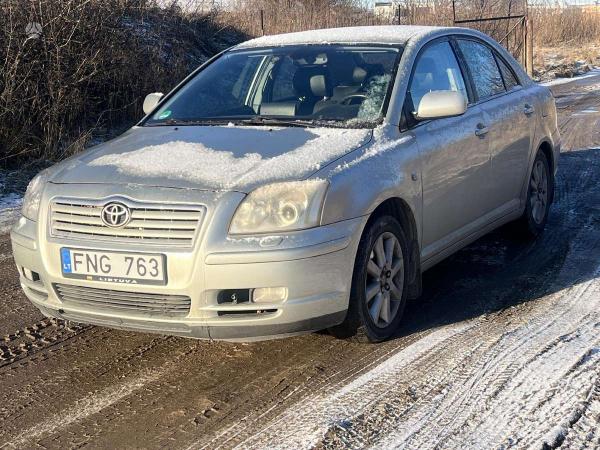 Grey Toyota Avensis 2003 in Vilnius, with an engine capacity of 2.00 L and mileage of 210 thousand km for 1800 €, photo 6 on AUTOMOTO.COM.LV