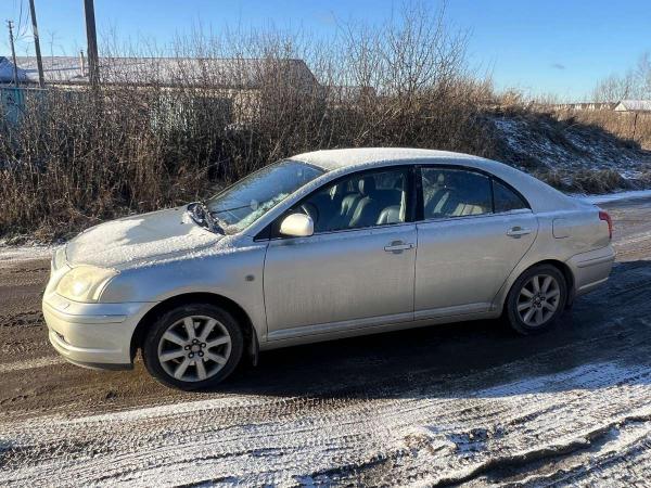 Grey Toyota Avensis 2003 in Vilnius, with an engine capacity of 2.00 L and mileage of 210 thousand km for 1800 €, photo 8 on AUTOMOTO.COM.LV