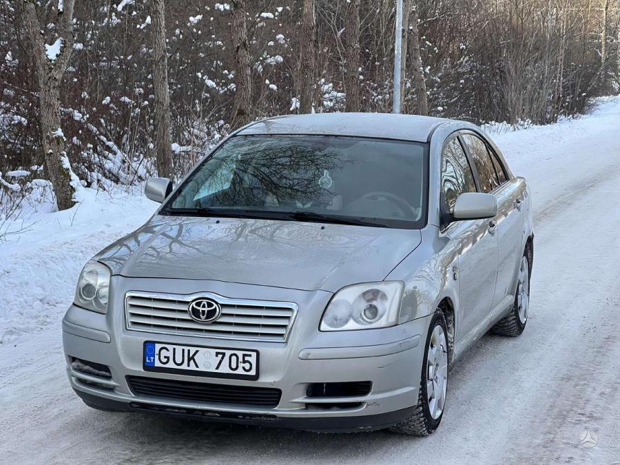 Grey Toyota Avensis 2003 in Klaipeda, with an engine capacity of 2.00 L and mileage of 391 thousand km for 1250 €, photo 1 on AUTOMOTO.COM.LV