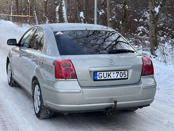 Pelēks Toyota Avensis 2003 Klaipėda, ar dzinēja tilpumu 2.00 L un nobraukumu 391 tūkst. km par 1250 €, foto 5 vietnē AUTOMOTO.COM.LV