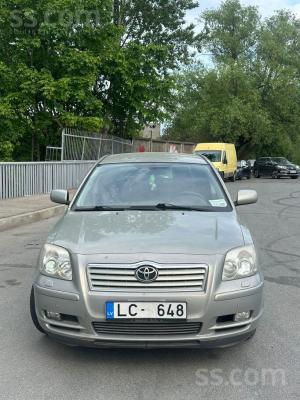 Grey Toyota Avensis 2003 in Riga, with an engine capacity of 2.00 L and mileage of 320 thousand km for 2000 €, photo 3 on AUTOMOTO.COM.LV