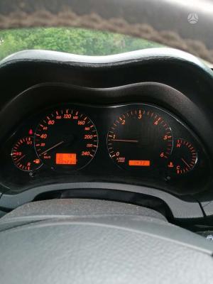 Pelēks Toyota Avensis 2003 Prienai, ar dzinēja tilpumu 2.00 L un nobraukumu 304 tūkst. km par 1500 €, foto 6 vietnē AUTOMOTO.COM.LV